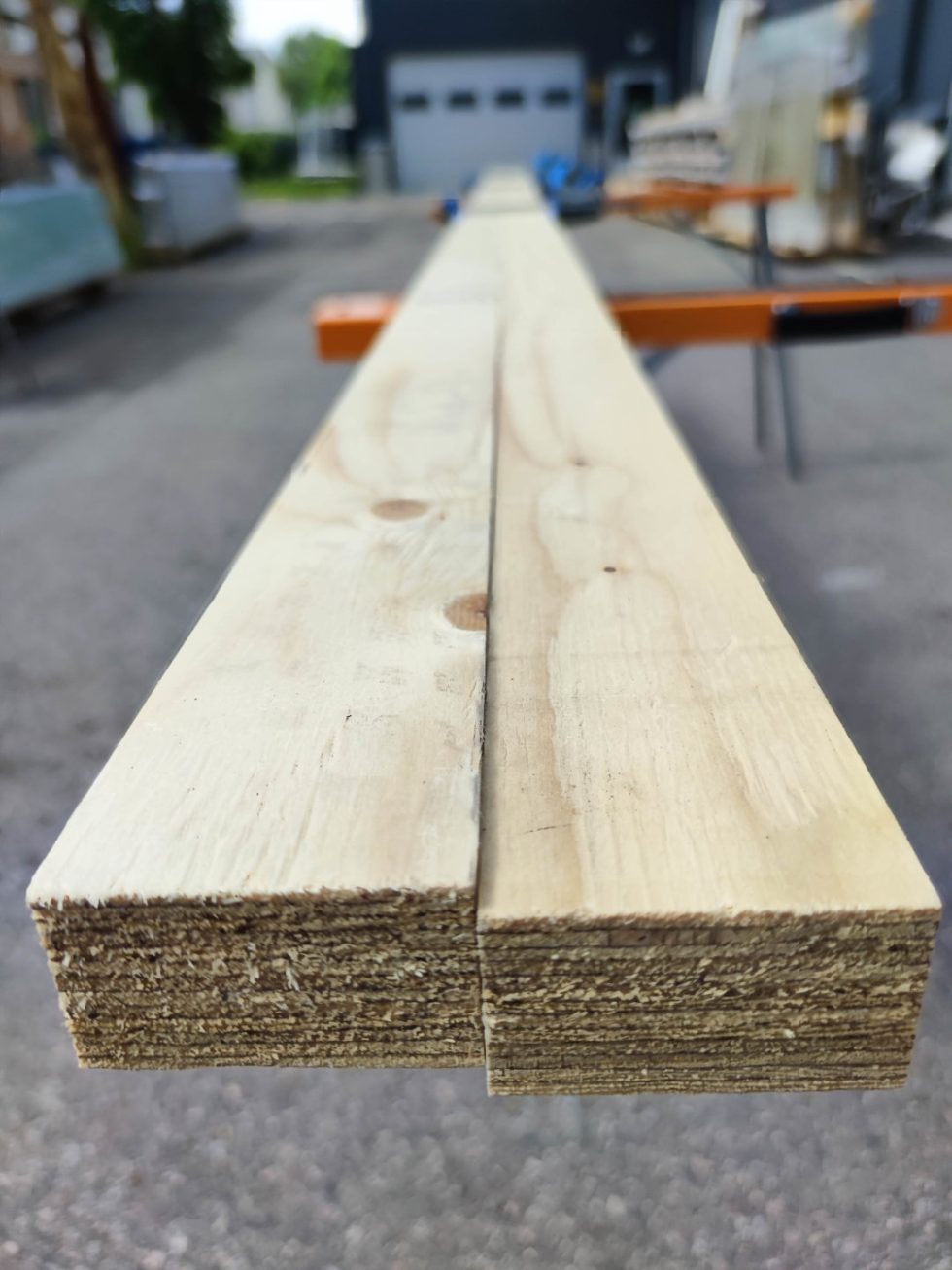 Retkeilyauton sängyn rakentaminen - Red Wine Renovation